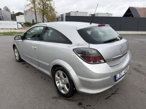 Opel Astra 2007 in Vilnius, with an engine capacity of 1.90 L and mileage of 273 thousand km for 1350 €, photo 8 on AUTOMOTO.COM.LV