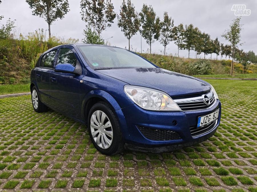Opel Astra 2007 in Vilnius, with an engine capacity of 1.90 L and mileage of 283 thousand km for 1200 €, photo 3 on AUTOMOTO.COM.LV