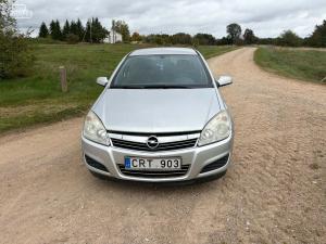 Opel Astra 2007 in Vilnius, with an engine capacity of 1.60 L and mileage of 190 thousand km for 400 €, photo  on AUTOMOTO.COM.LV