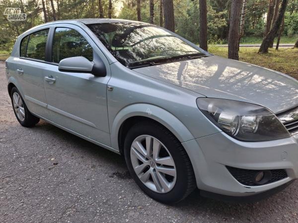 Opel Astra 2008 Telšiai, ar dzinēja tilpumu 1.70 L un nobraukumu 242 tūkst. km par 1500 €, foto 1 vietnē AUTOMOTO.COM.LV