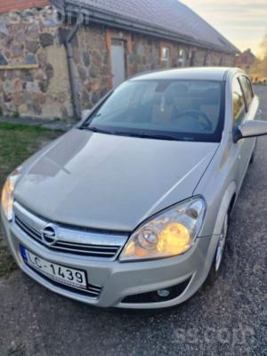 Opel Astra 2008 in Limbazi, with an engine capacity of 1.70 L and mileage of 451 thousand km for 1250 €, photo  on AUTOMOTO.COM.LV