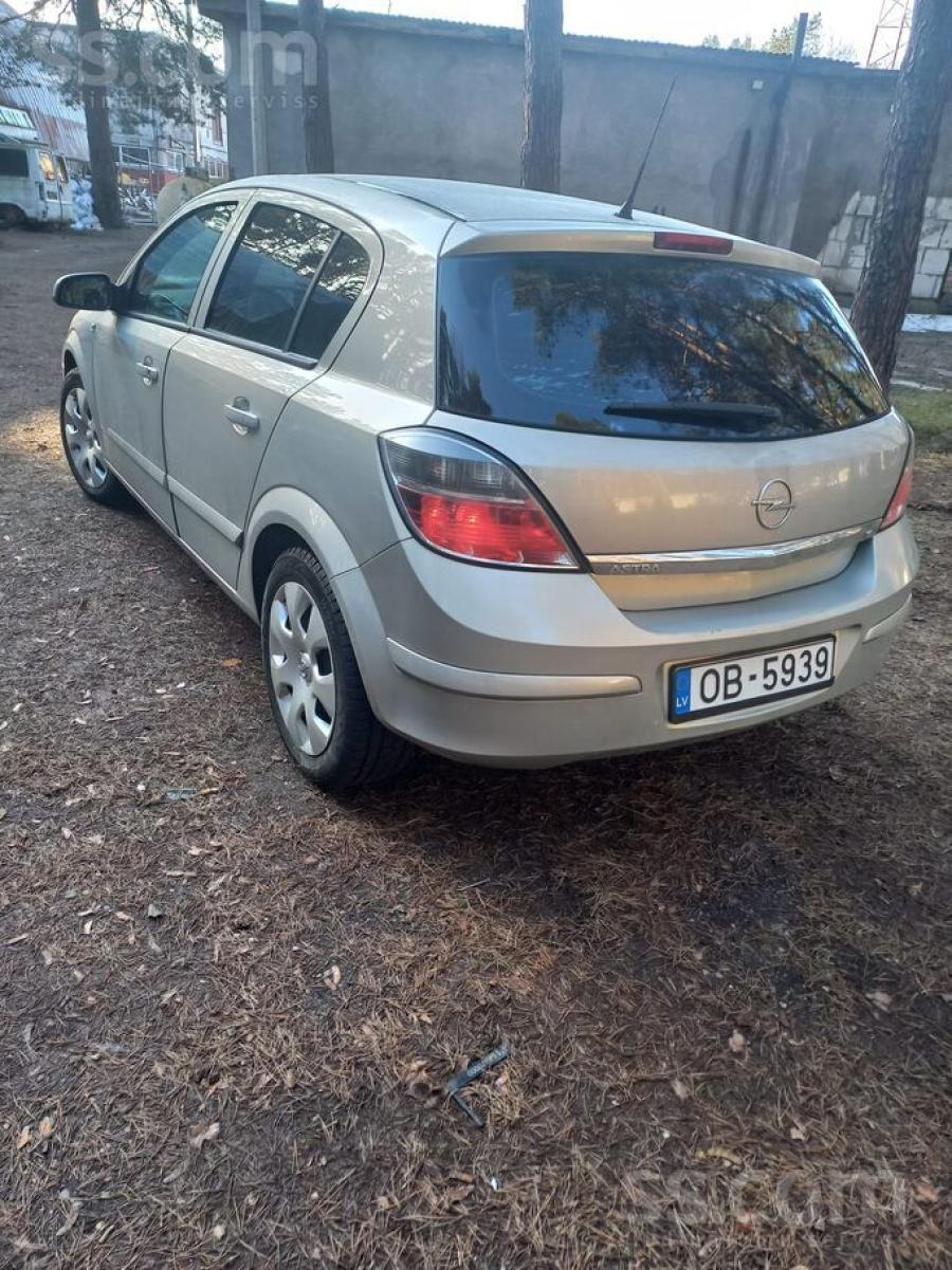 Opel Astra 2008 Jūrmala, ar dzinēja tilpumu 1.60 L un nobraukumu 245 tūkst. km par 2150 €, foto 3 vietnē AUTOMOTO.COM.LV