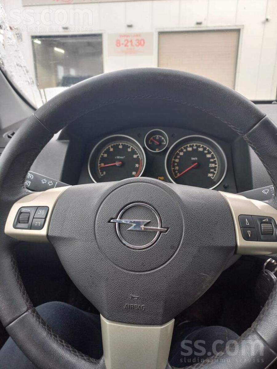 Opel Astra 2008 Jūrmala, ar dzinēja tilpumu 1.60 L un nobraukumu 245 tūkst. km par 2150 €, foto 9 vietnē AUTOMOTO.COM.LV