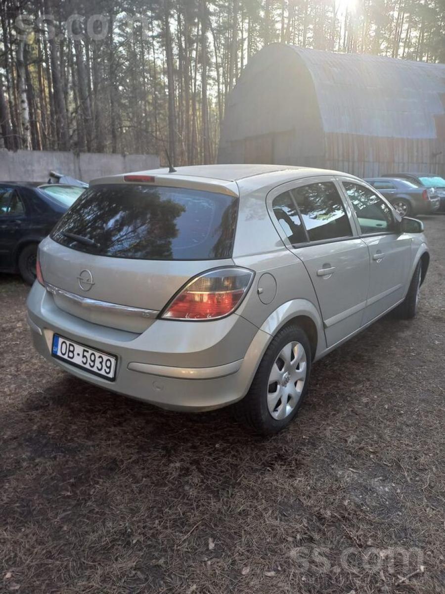 Opel Astra 2008 Jūrmala, ar dzinēja tilpumu 1.60 L un nobraukumu 245 tūkst. km par 2350 €, foto 5 vietnē AUTOMOTO.COM.LV