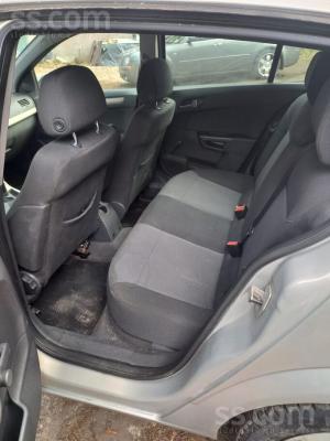 Opel Astra 2008 Jūrmala, ar dzinēja tilpumu 1.60 L un nobraukumu 245 tūkst. km par 2350 €, foto 8 vietnē AUTOMOTO.COM.LV