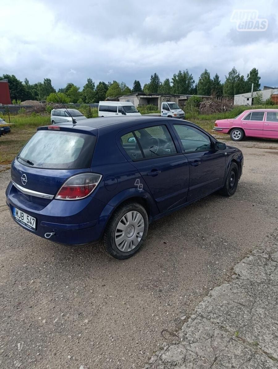 Opel Astra 2008 Šalčininkai, ar dzinēja tilpumu 1.70 L un nobraukumu 222 tūkst. km par 450 €, foto 4 vietnē AUTOMOTO.COM.LV