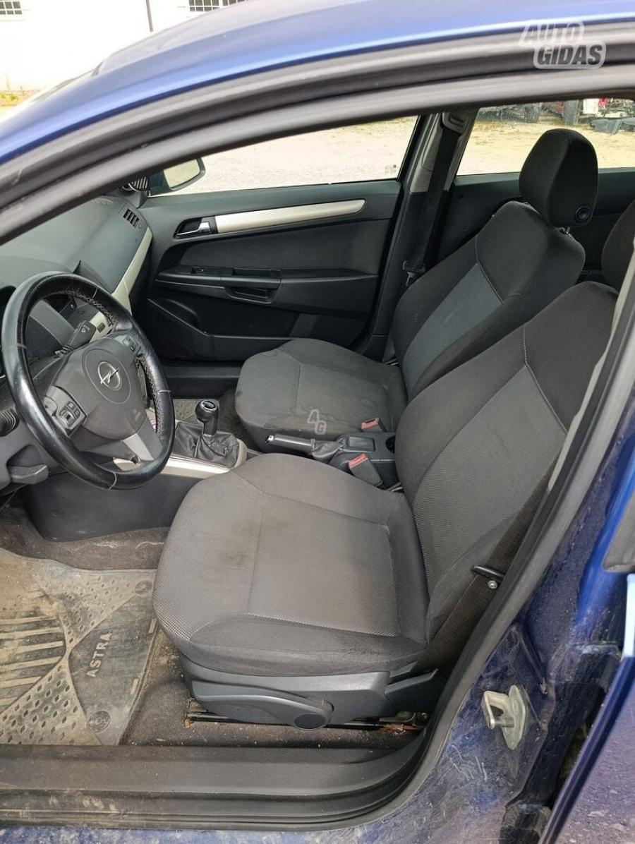 Opel Astra 2008 Šalčininkai, ar dzinēja tilpumu 1.70 L un nobraukumu 222 tūkst. km par 450 €, foto 6 vietnē AUTOMOTO.COM.LV