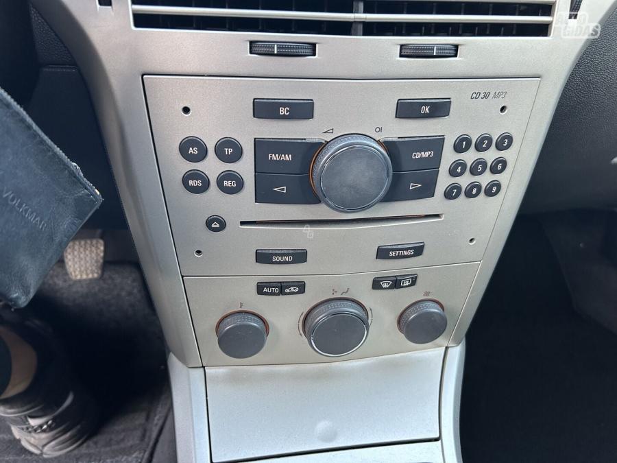 Opel Astra 2008 in Kaunas, with an engine capacity of 1.60 L and mileage of 221 thousand km for 650 €, photo 16 on AUTOMOTO.COM.LV