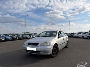 Opel Astra 2008 in Vilnius, with an engine capacity of 1.60 L and mileage of 263 thousand km for 400 €, photo  on AUTOMOTO.COM.LV