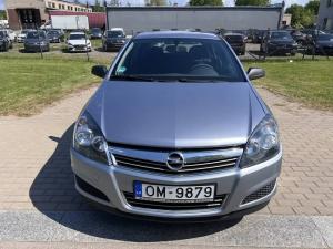 Opel Astra 2009 in Riga, with an engine capacity of 1.60 L and mileage of 215 thousand km for 3550 €, photo 3 on AUTOMOTO.COM.LV