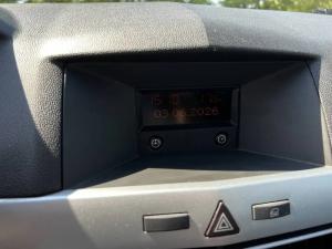 Opel Astra 2009 in Riga, with an engine capacity of 1.60 L and mileage of 215 thousand km for 3550 €, photo 16 on AUTOMOTO.COM.LV