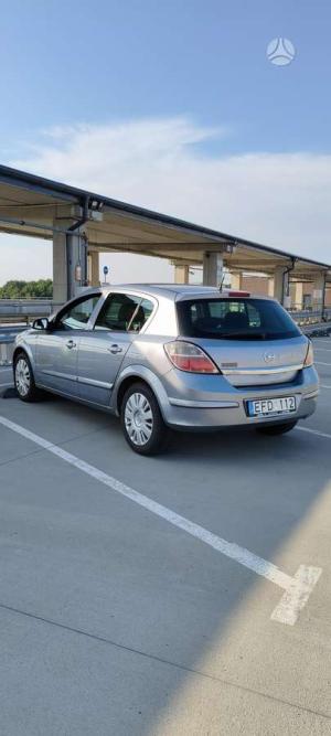 Opel Astra 2009 Viļņa, ar dzinēja tilpumu 1.40 L un nobraukumu 162 tūkst. km par 1300 €, foto 18 vietnē AUTOMOTO.COM.LV
