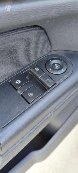 Opel Astra 2009 Viļņa, ar dzinēja tilpumu 1.40 L un nobraukumu 162 tūkst. km par 1300 €, foto 33 vietnē AUTOMOTO.COM.LV