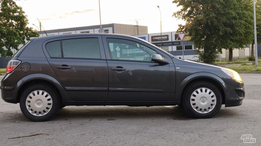 Opel Astra 2009 Šauļi, ar dzinēja tilpumu 1.30 L un nobraukumu 250 tūkst. km par 1050 €, foto 8 vietnē AUTOMOTO.COM.LV