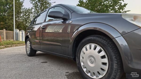 Opel Astra 2009 Šauļi, ar dzinēja tilpumu 1.30 L un nobraukumu 250 tūkst. km par 1050 €, foto 9 vietnē AUTOMOTO.COM.LV