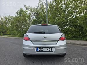 Opel Astra 2010 in Riga, with an engine capacity of 1.80 L and mileage of 142 thousand km for 2900 €, photo 3 on AUTOMOTO.COM.LV