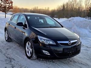 Opel Astra 2010 Viļņa, ar dzinēja tilpumu 1.70 L un nobraukumu 264 tūkst. km par 2900 €, foto  vietnē AUTOMOTO.COM.LV