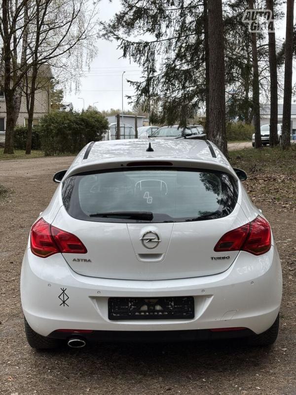 Opel Astra 2010 Utena, ar dzinēja tilpumu 1.60 L un nobraukumu 184 tūkst. km par 4150 €, foto 5 vietnē AUTOMOTO.COM.LV
