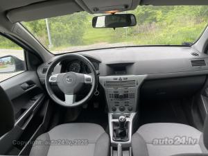 Opel Astra 2010 Tartu, ar dzinēja tilpumu 1.40 L un nobraukumu 85 tūkst. km par 2390 €, foto 9 vietnē AUTOMOTO.COM.LV