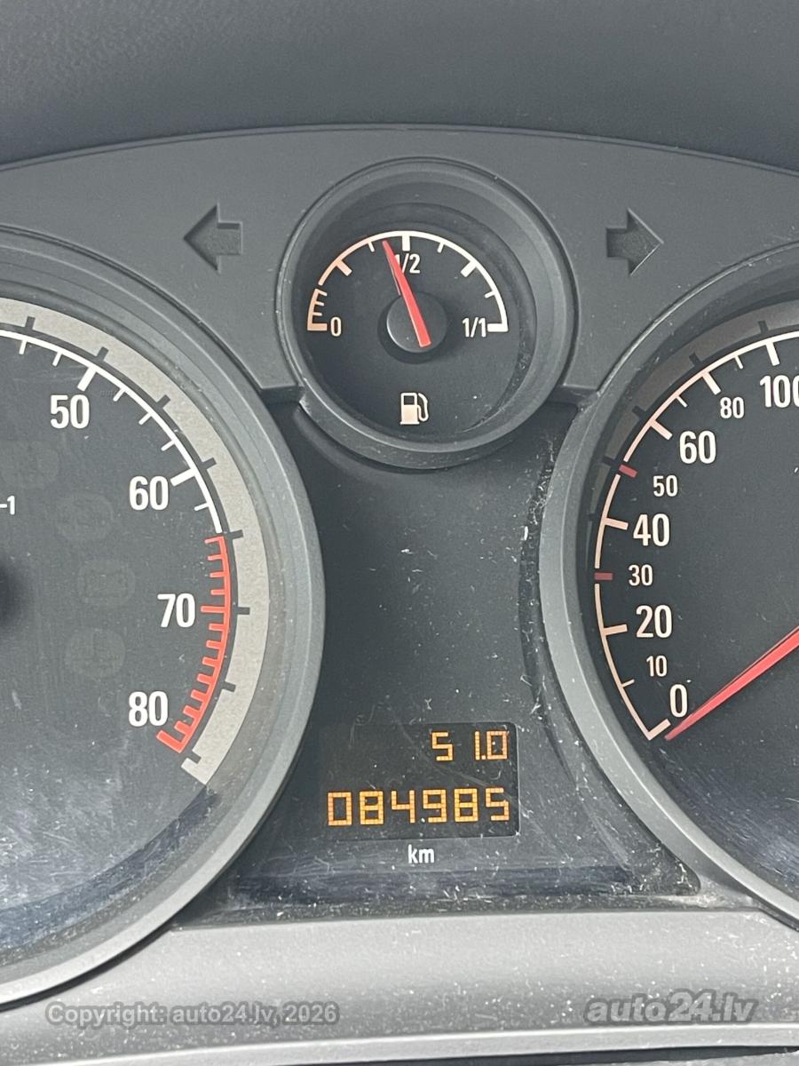 Opel Astra 2010 Tartu, ar dzinēja tilpumu 1.40 L un nobraukumu 85 tūkst. km par 2390 €, foto 15 vietnē AUTOMOTO.COM.LV