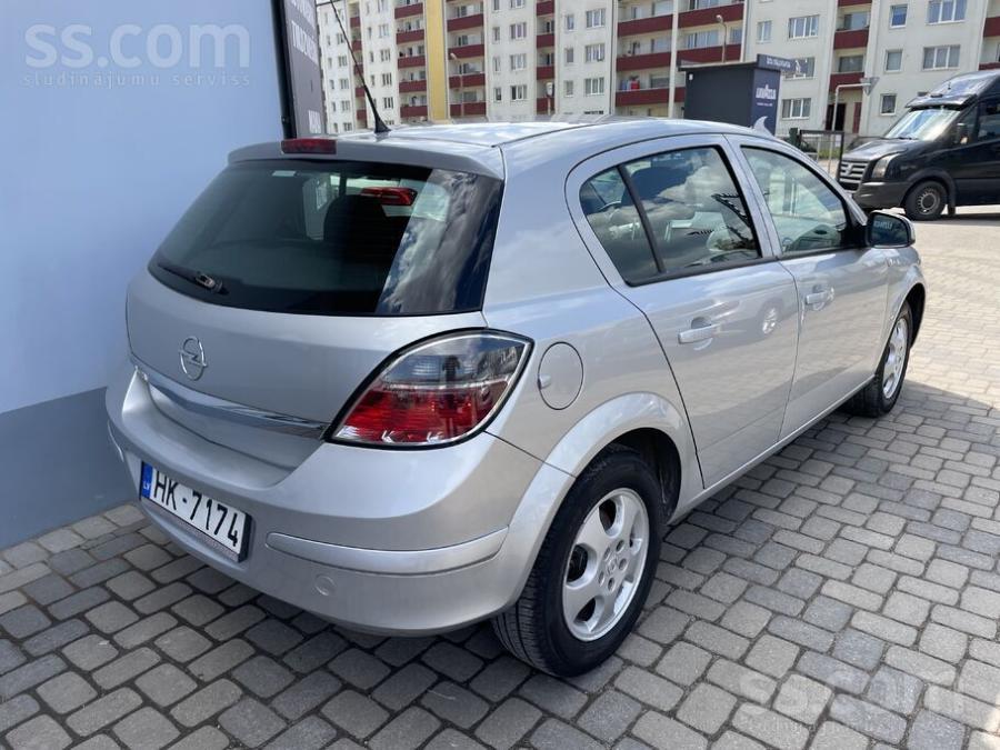 Opel Astra 2010 Talsi, ar dzinēja tilpumu 1.60 L un nobraukumu 238 tūkst. km par 2200 €, foto 4 vietnē AUTOMOTO.COM.LV