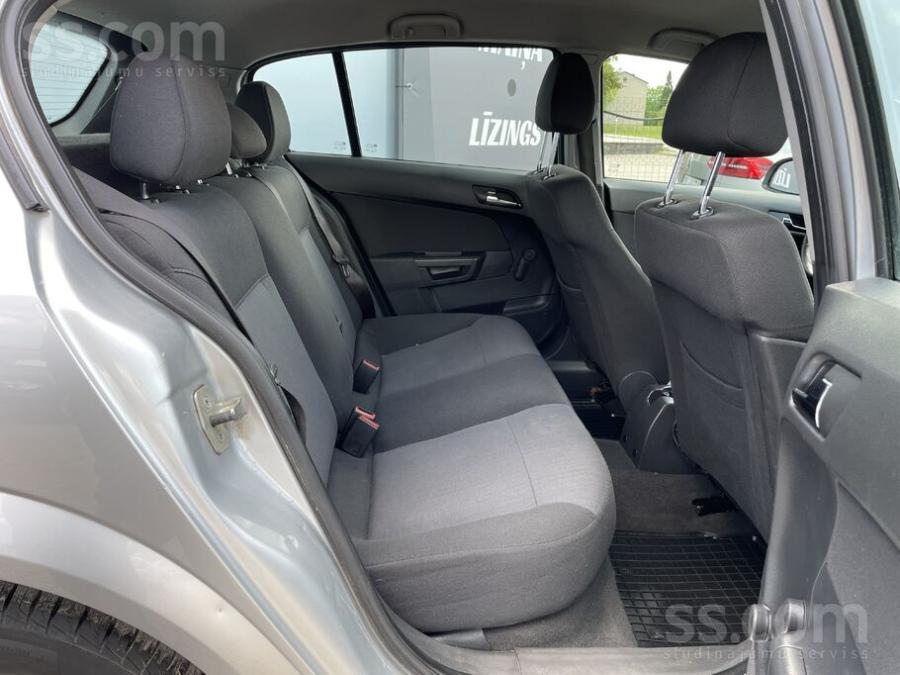 Opel Astra 2010 Talsi, ar dzinēja tilpumu 1.60 L un nobraukumu 238 tūkst. km par 2200 €, foto 9 vietnē AUTOMOTO.COM.LV