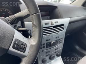 Opel Astra 2010 Talsi, ar dzinēja tilpumu 1.60 L un nobraukumu 238 tūkst. km par 2200 €, foto 16 vietnē AUTOMOTO.COM.LV