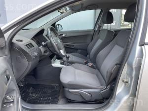 Opel Astra 2010 Talsi, ar dzinēja tilpumu 1.60 L un nobraukumu 238 tūkst. km par 2200 €, foto 20 vietnē AUTOMOTO.COM.LV