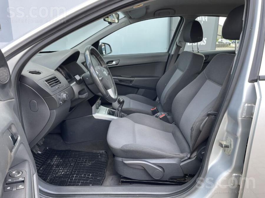 Opel Astra 2010 Talsi, ar dzinēja tilpumu 1.60 L un nobraukumu 238 tūkst. km par 2200 €, foto 20 vietnē AUTOMOTO.COM.LV