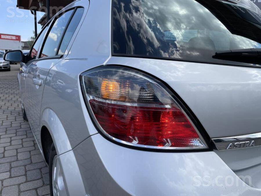 Opel Astra 2010 Talsi, ar dzinēja tilpumu 1.60 L un nobraukumu 238 tūkst. km par 2200 €, foto 22 vietnē AUTOMOTO.COM.LV