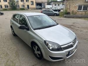 Opel Astra 2010 Rīga, ar dzinēja tilpumu 1.70 L un nobraukumu 259 tūkst. km par 1490 €, foto  vietnē AUTOMOTO.COM.LV