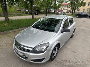 Opel Astra 2010 in Riga, with an engine capacity of 1.70 L and mileage of 259 thousand km for 1490 €, photo 4 on AUTOMOTO.COM.LV
