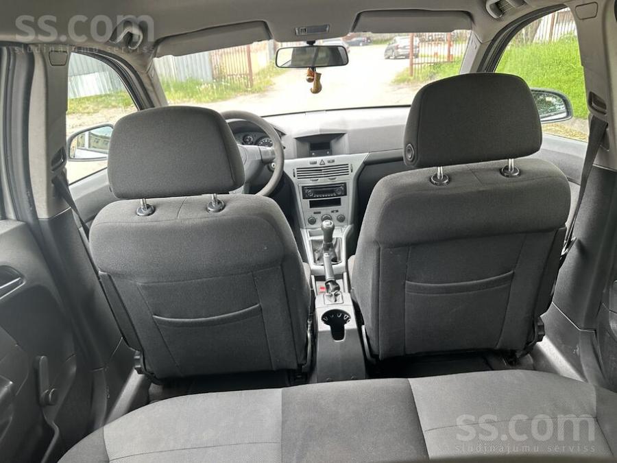 Opel Astra 2010 in Riga, with an engine capacity of 1.70 L and mileage of 259 thousand km for 1490 €, photo 15 on AUTOMOTO.COM.LV
