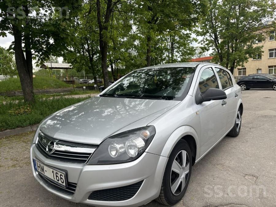 Opel Astra 2010 in Riga, with an engine capacity of 1.70 L and mileage of 259 thousand km for 1490 €, photo 21 on AUTOMOTO.COM.LV