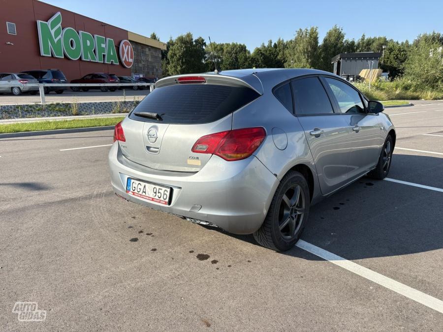 Opel Astra 2010 Klaipėda, ar dzinēja tilpumu 1.70 L un nobraukumu 268 tūkst. km par 1650 €, foto 6 vietnē AUTOMOTO.COM.LV