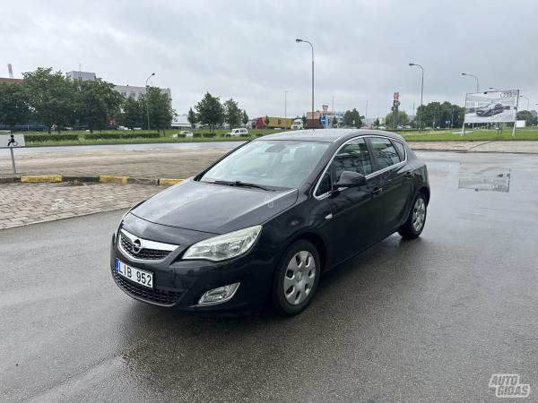 Opel Astra 2010 Klaipėda, ar dzinēja tilpumu 1.70 L un nobraukumu 319 tūkst. km par 2550 €, foto 3 vietnē AUTOMOTO.COM.LV