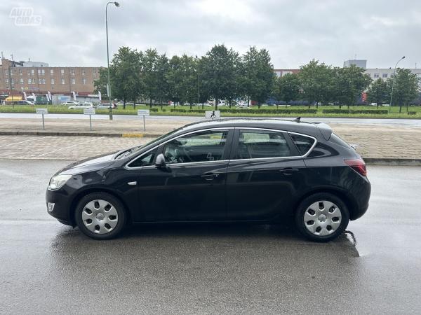 Opel Astra 2010 Klaipėda, ar dzinēja tilpumu 1.70 L un nobraukumu 319 tūkst. km par 2550 €, foto 4 vietnē AUTOMOTO.COM.LV