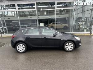 Opel Astra 2010 in Klaipeda, with an engine capacity of 1.70 L and mileage of 319 thousand km for 2550 €, photo 6 on AUTOMOTO.COM.LV