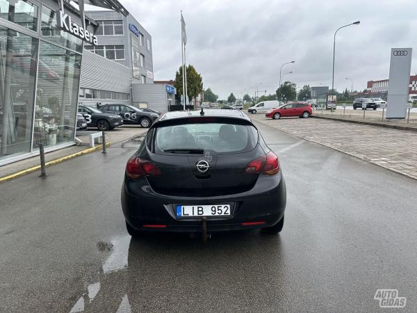 Opel Astra 2010 Klaipėda, ar dzinēja tilpumu 1.70 L un nobraukumu 319 tūkst. km par 2550 €, foto 7 vietnē AUTOMOTO.COM.LV