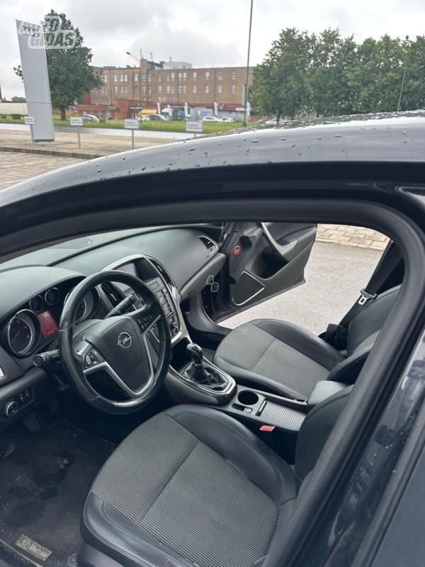 Opel Astra 2010 Klaipėda, ar dzinēja tilpumu 1.70 L un nobraukumu 319 tūkst. km par 2550 €, foto 9 vietnē AUTOMOTO.COM.LV