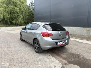 Opel Astra 2010 Klaipėda, ar dzinēja tilpumu 1.70 L un nobraukumu 269 tūkst. km par 2150 €, foto 8 vietnē AUTOMOTO.COM.LV
