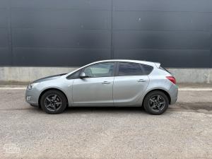 Opel Astra 2010 Klaipėda, ar dzinēja tilpumu 1.70 L un nobraukumu 269 tūkst. km par 2150 €, foto 9 vietnē AUTOMOTO.COM.LV