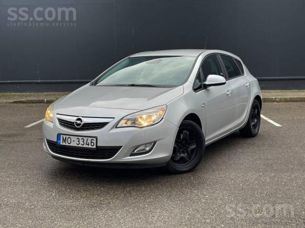 Opel Astra 2011 Rīga, ar dzinēja tilpumu 1.70 L un nobraukumu 230 tūkst. km par 1990 €, foto 2 vietnē AUTOMOTO.COM.LV