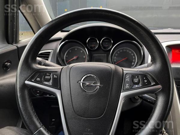 Opel Astra 2011 Rīga, ar dzinēja tilpumu 1.70 L un nobraukumu 230 tūkst. km par 1990 €, foto 9 vietnē AUTOMOTO.COM.LV