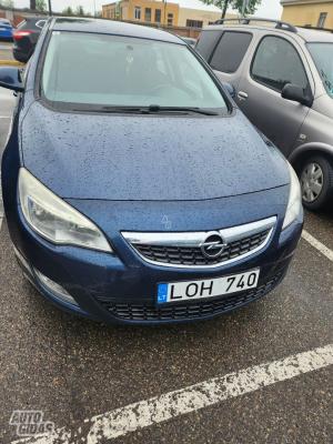 Opel Astra 2011 in Kaunas, with an engine capacity of 1.30 L and mileage of 246 thousand km for 3000 €, photo  on AUTOMOTO.COM.LV