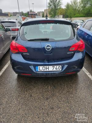 Opel Astra 2011 in Kaunas, with an engine capacity of 1.30 L and mileage of 246 thousand km for 3000 €, photo 3 on AUTOMOTO.COM.LV