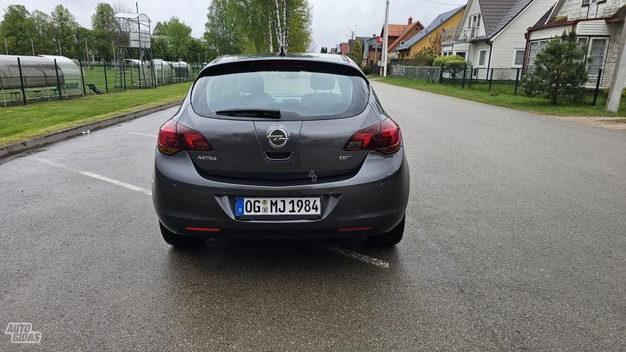 Opel Astra 2011 Kazlų Rūda, ar dzinēja tilpumu 1.70 L un nobraukumu 250 tūkst. km par 3100 €, foto 5 vietnē AUTOMOTO.COM.LV