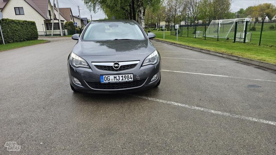 Opel Astra 2011 Kazlų Rūda, ar dzinēja tilpumu 1.70 L un nobraukumu 250 tūkst. km par 3100 €, foto 8 vietnē AUTOMOTO.COM.LV