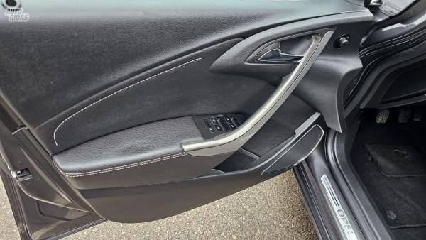 Opel Astra 2011 in Kazlu Ruda, with an engine capacity of 1.70 L and mileage of 250 thousand km for 3100 €, photo 8 on AUTOMOTO.COM.LV