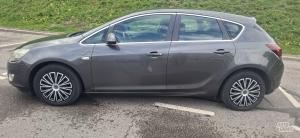 Opel Astra 2011 in Vilnius, with an engine capacity of 1.70 L and mileage of 289 thousand km for 2450 €, photo 6 on AUTOMOTO.COM.LV